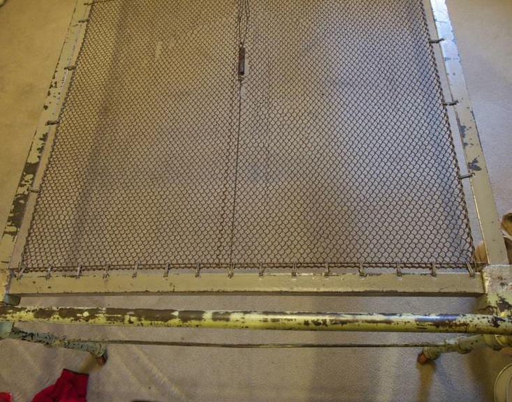 iron bed wire mesh unit | Cathouse Antique Iron Beds
