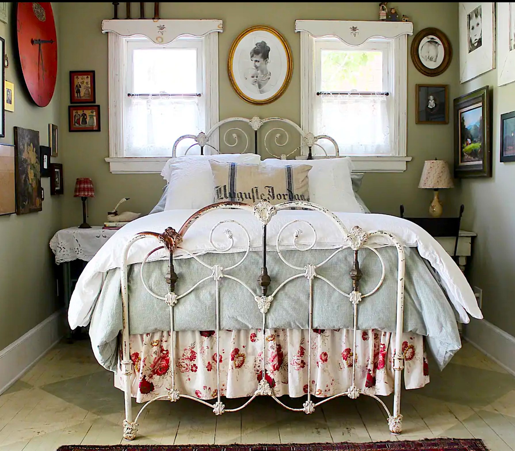 Country Cottage Design & Antique Iron Beds | Cathouse Beds