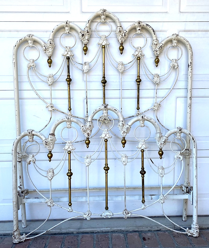 What Makes One Antique Iron Bed Better Than Another: A Deep Dive into ...